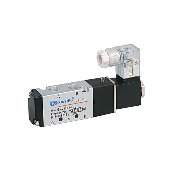 4V100 ~ 400 Series Pneumatic Control Valve , 5 / 2 Way 3 / 2 Way Air Solenoid Valve