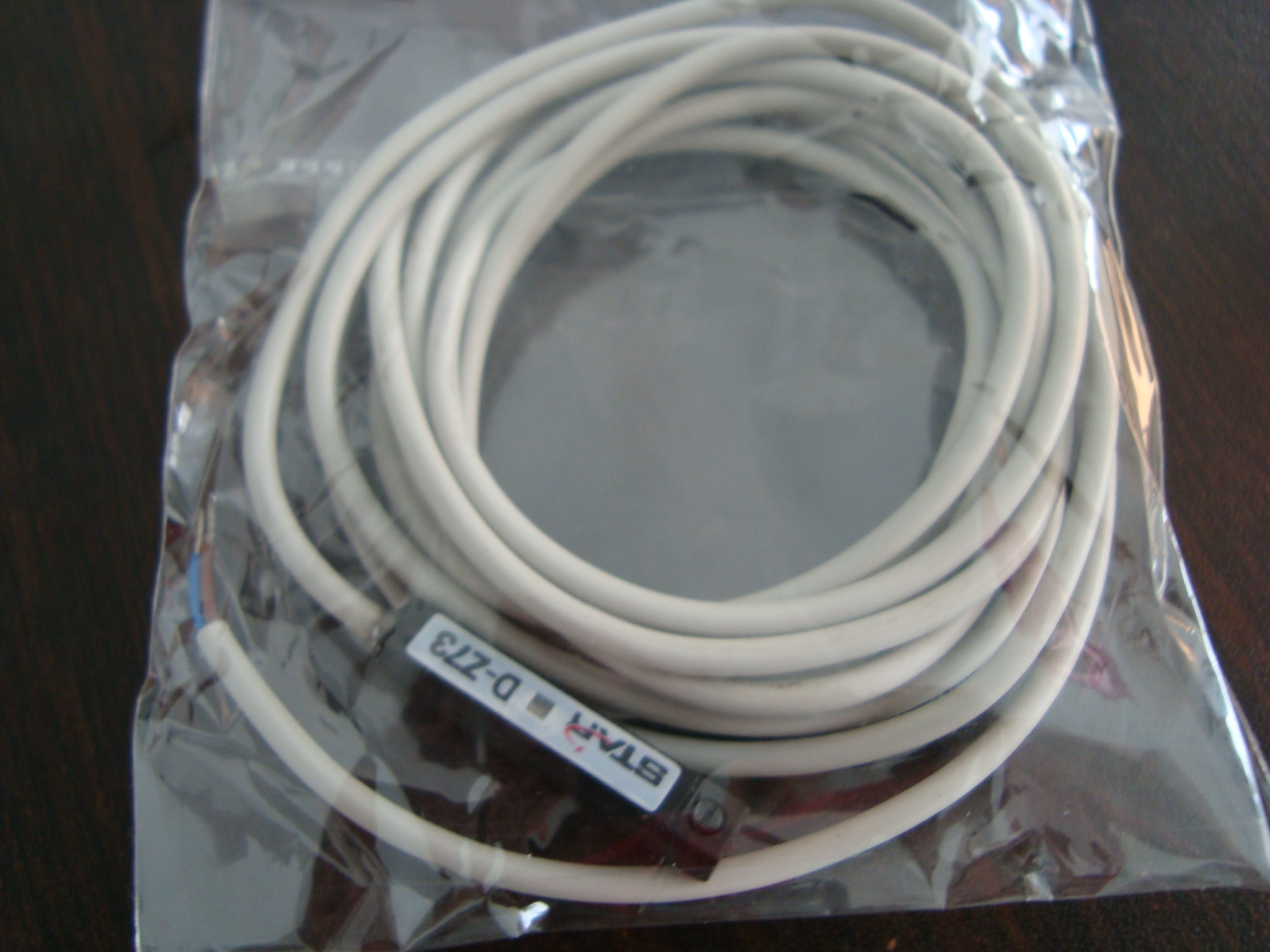 Magnetic Reed Switch For Groove Type Cylinder , XYC - 31 Magnetic Micro ...